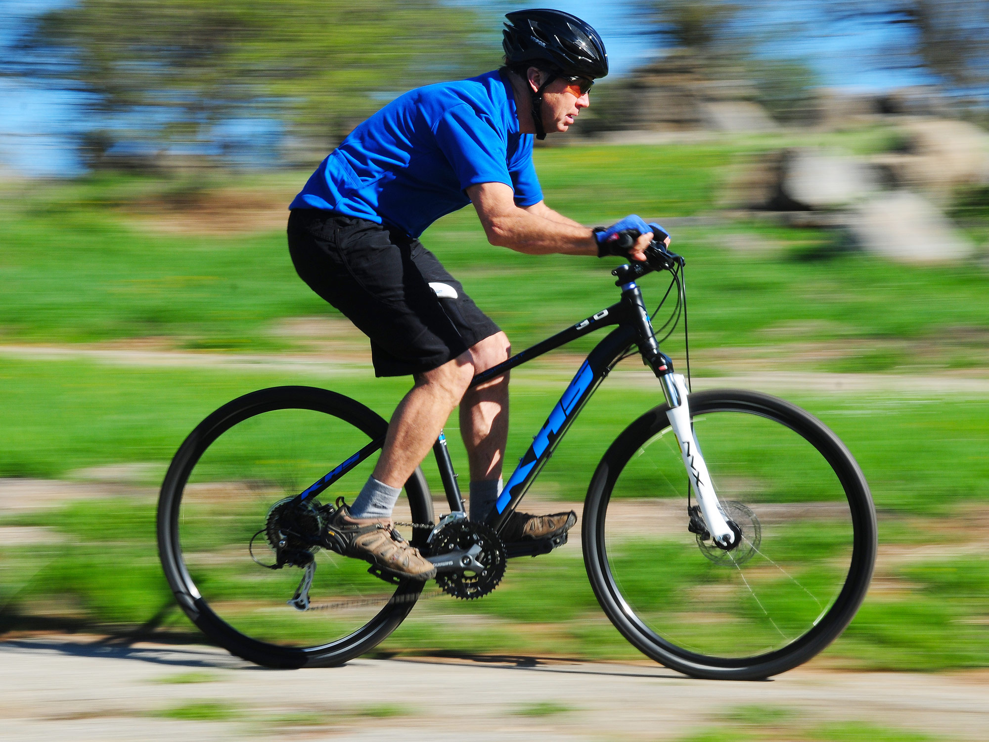 A rider at full speed on his KHS UltraSport bicycle - KHS Bicycles