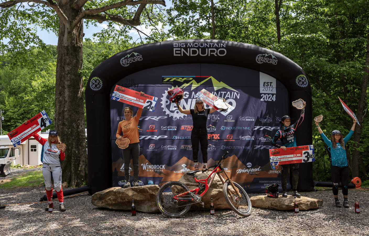 KHS Pro MTB-BME-Windrock-Womans Podium-Bella - KHS Bicycles